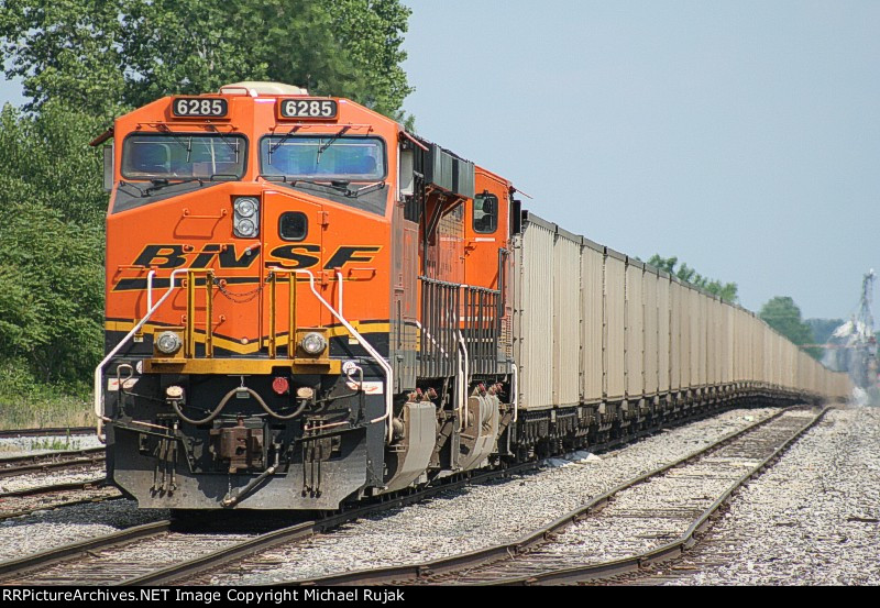 BNSF 6285